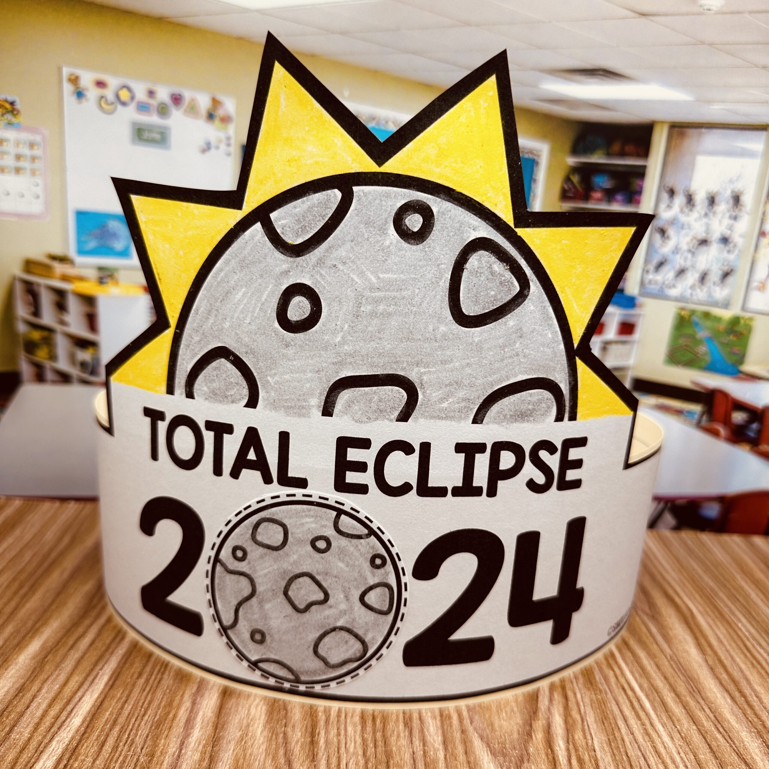Total Solar Eclipse Hat - Simply Kinder + Printable Membership